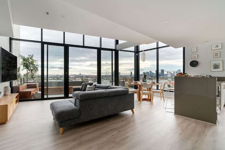 City Meets The Sea | Melbourne Penthouse - Melbourne