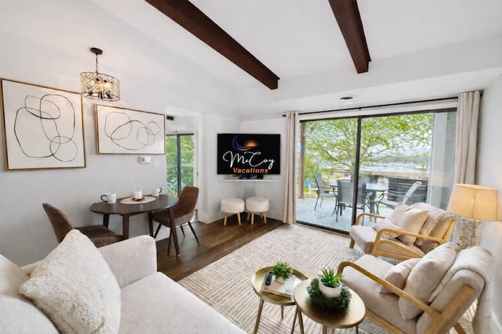 Lake It Easy At Kimberling Crossing - Kimberling City, MO