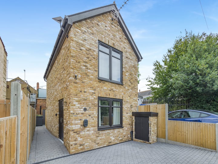 Restharrow - Uk49244 - Herne Bay