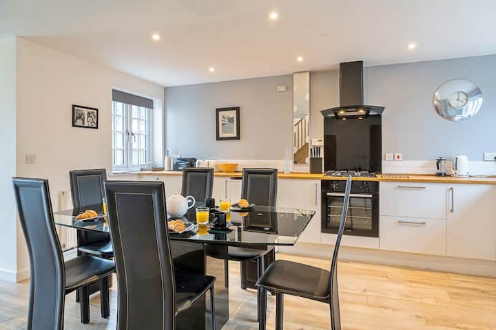 Finest Retreats | The Heselwood Coach House - Lyme Regis