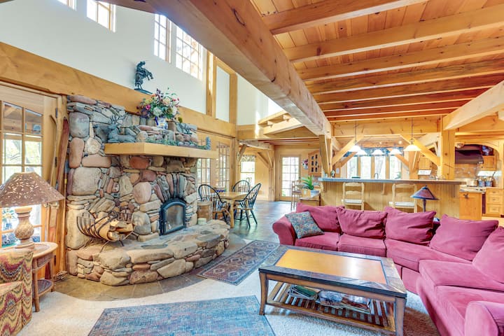 Steps From Nat’l Forest: Creekside Home In Durango - Durango, CO