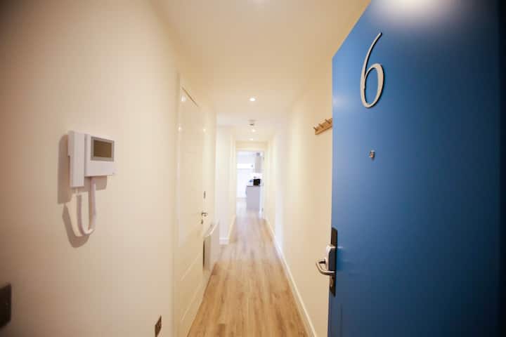 New! Apartment 6 Kings Toft - The Blue One - イギリス ヨーク