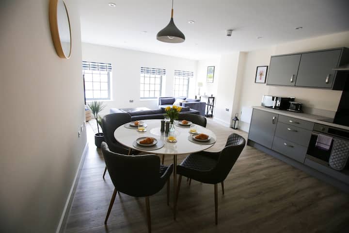 New! Apartment 7 Kings Toft - The Navy One - York