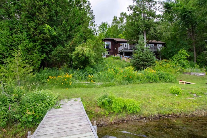 3br Retreat: Wifi, Ac, Dw, Freezers, W/d, Kayaks! - Kawartha Lakes