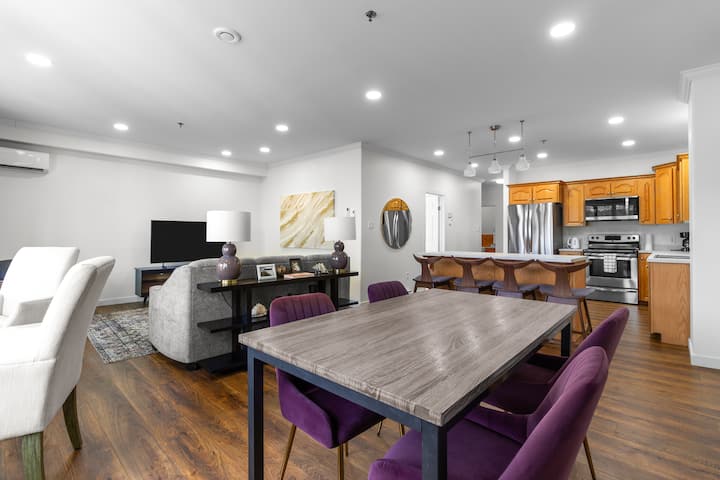 Duckworth King Queen Sub Pent. Harbour Vw - Canada