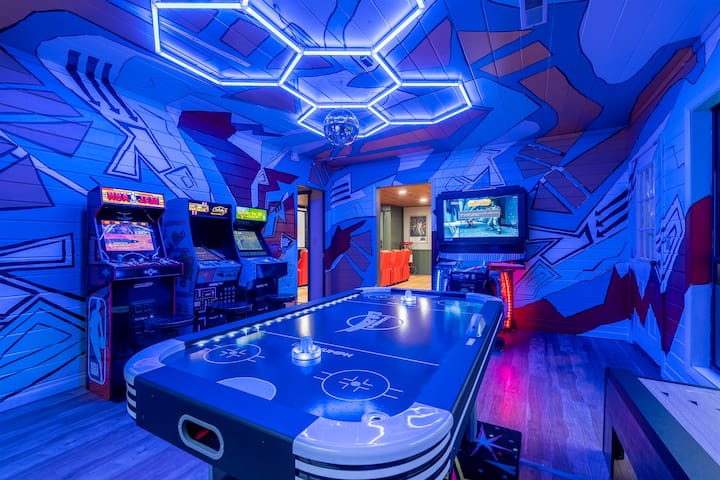 *Sleep27*starwars-bowling-fire.pit-0.5mi To Pkwy - Pigeon Forge, TN