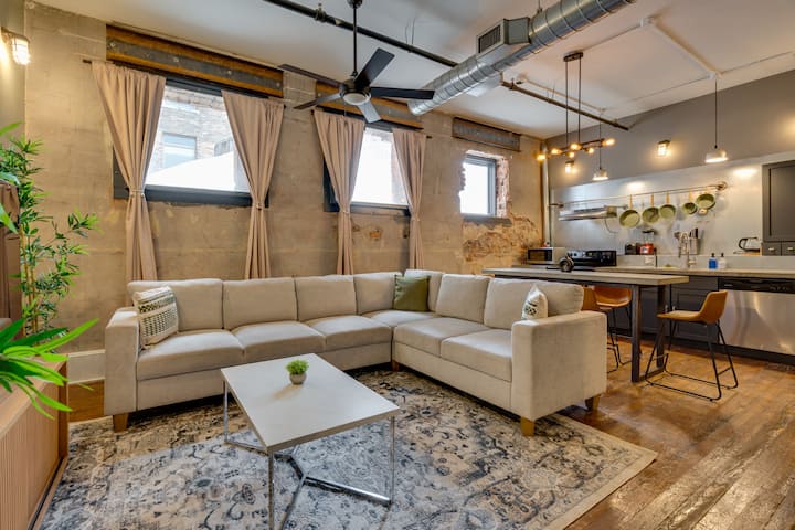 Vintage Boho Retreat | Covered Parking | Gym | Dt - Birmingham Zoo, Birmingham