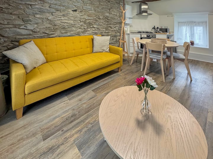 Apartment Two - Uk49592 - Bala