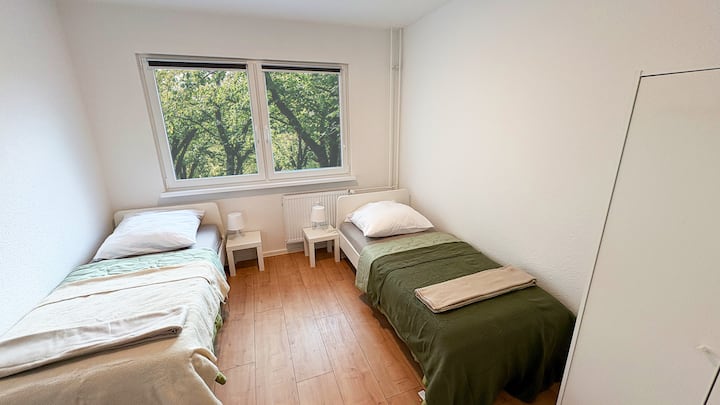 Team Apartment For Up To 6 People - Halle (Saale)