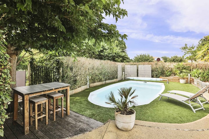 Maison De Vacance Avec Piscine Proche De La Mer - Le Château-d'Olonne