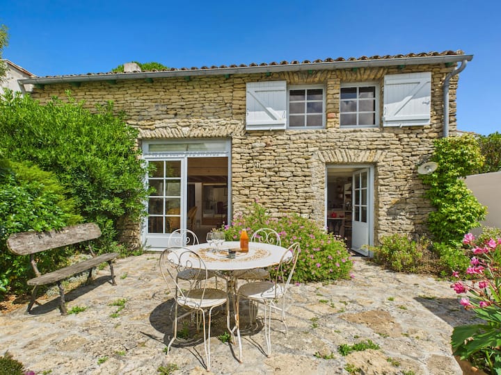 800 M De La Plage, Maison Pour 4 Avec Terrasse - Saint-Clément-des-Baleines