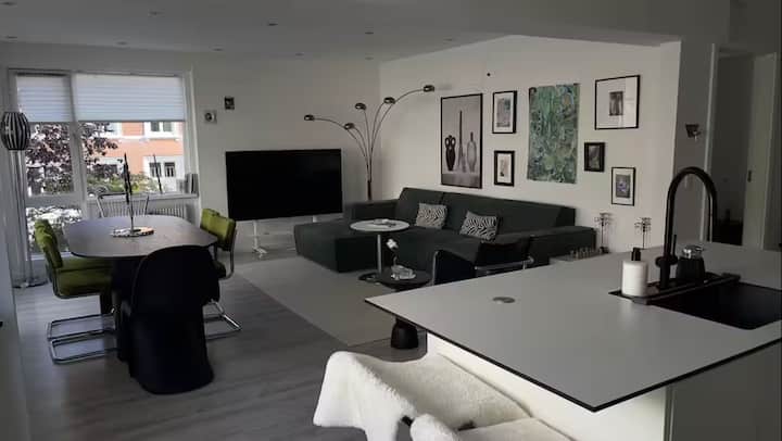 Modern Apartment - By The Lakes - Copenhagen