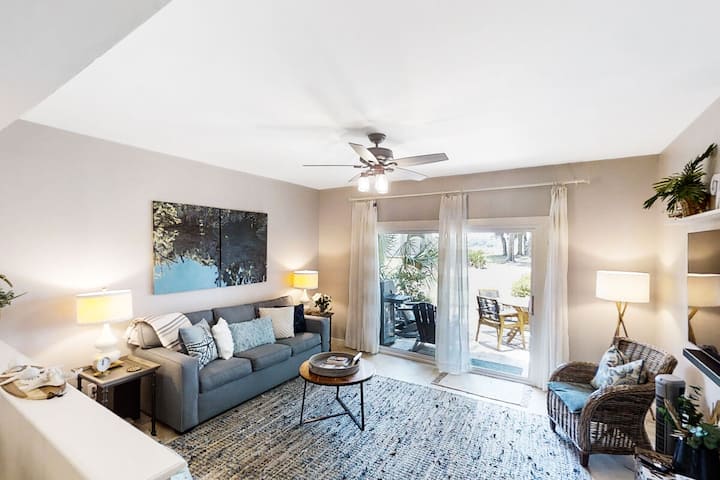 2br Gated Community Condo W/pool - American Beach, FL