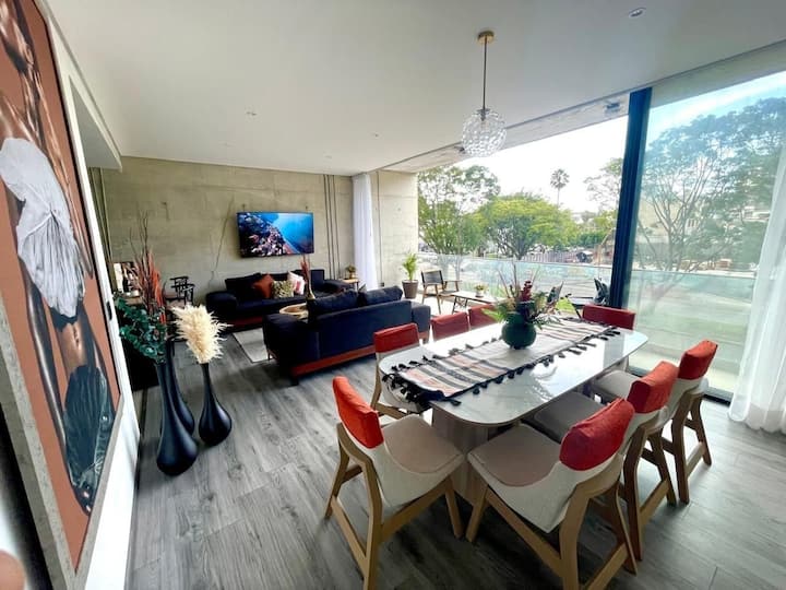 Diseño Espectacular, Muy Amplio Con 2 Terrazas - Guadalajara