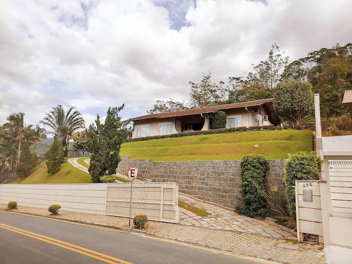 Casa Central Ao Lado Do Zoo! - Pomerode