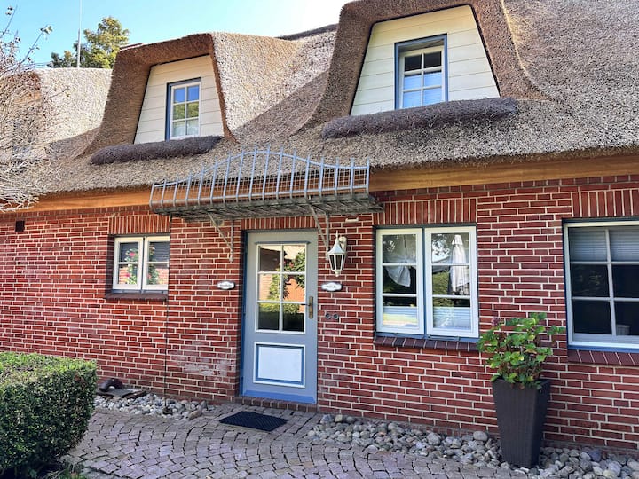 Stilvolle 2,5 Zimmer Unter Reet Im Hus Op De Dün - Sankt Peter-Ording