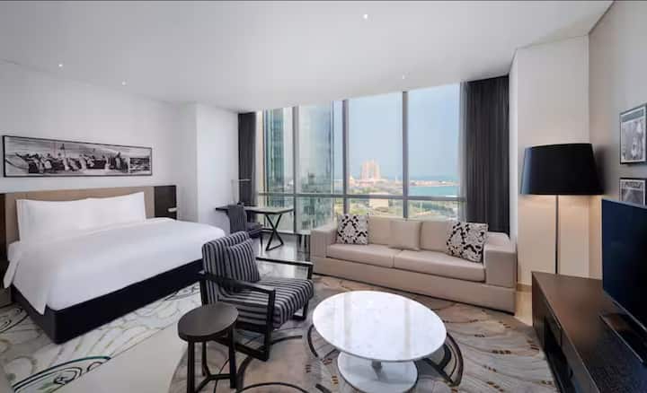 King Studio With Sea View Near Binsina Pharmacy - Abu Dabi