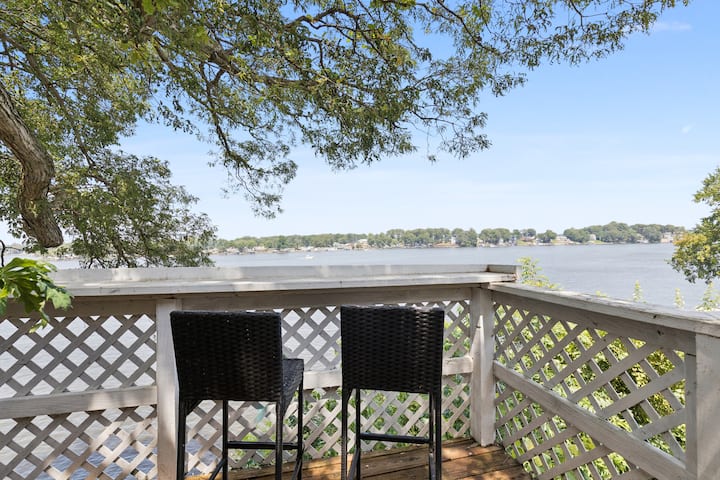 New! Dave's Last Resort Lakeside-cozy Cabin 6 - Indiana Beach, Monticello