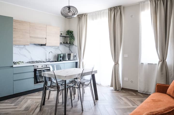 Kenya Apt Milazzo: Centro & Porto Isole Eolie - Milazzo