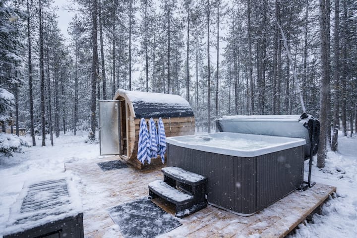 Pet Friendly Home! Roaming Buffao-hot Tub & Sauna - Island Park