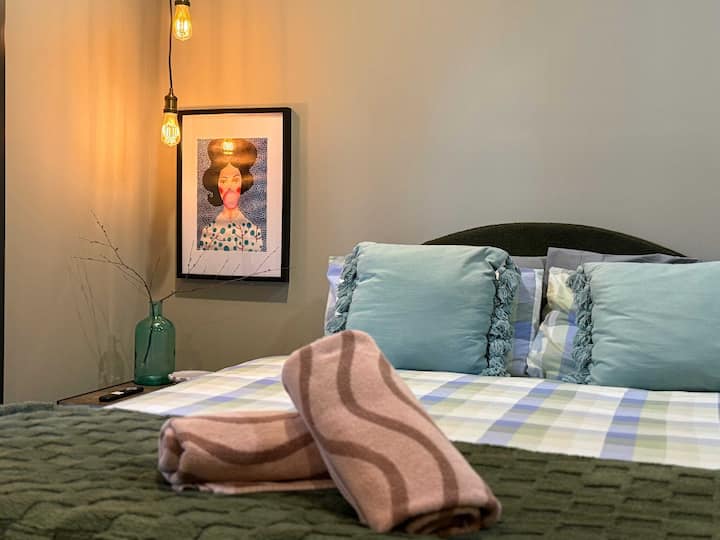 Evies Cottage | Belmont Accommodation Suites - Geelong