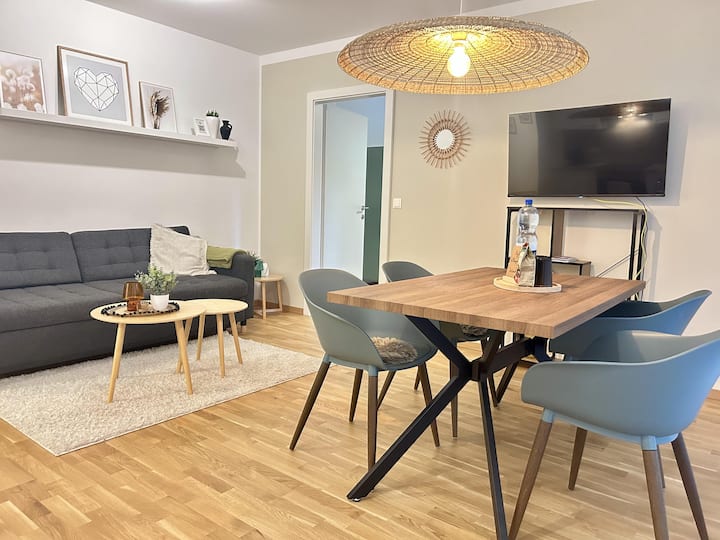 Zentrale Business- Und Familienwohnung Nähe Wien - Wiener Neustadt