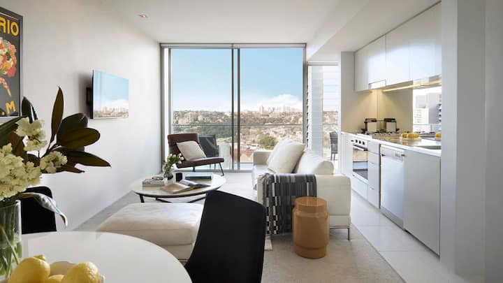 Skyline Retreat - Sydney