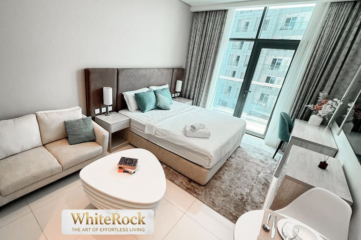 Luxury Studio At Seven Palm | Pool & Beach Access - Dubai