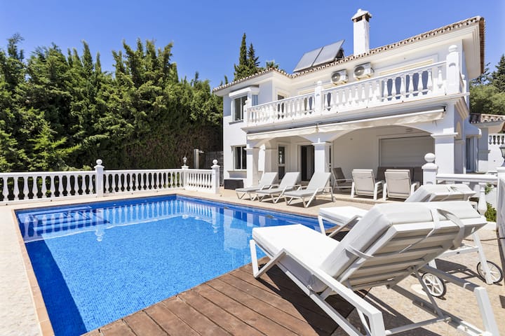 Villa Torre Alta | Uitzicht - Privézwembad - Fuengirola