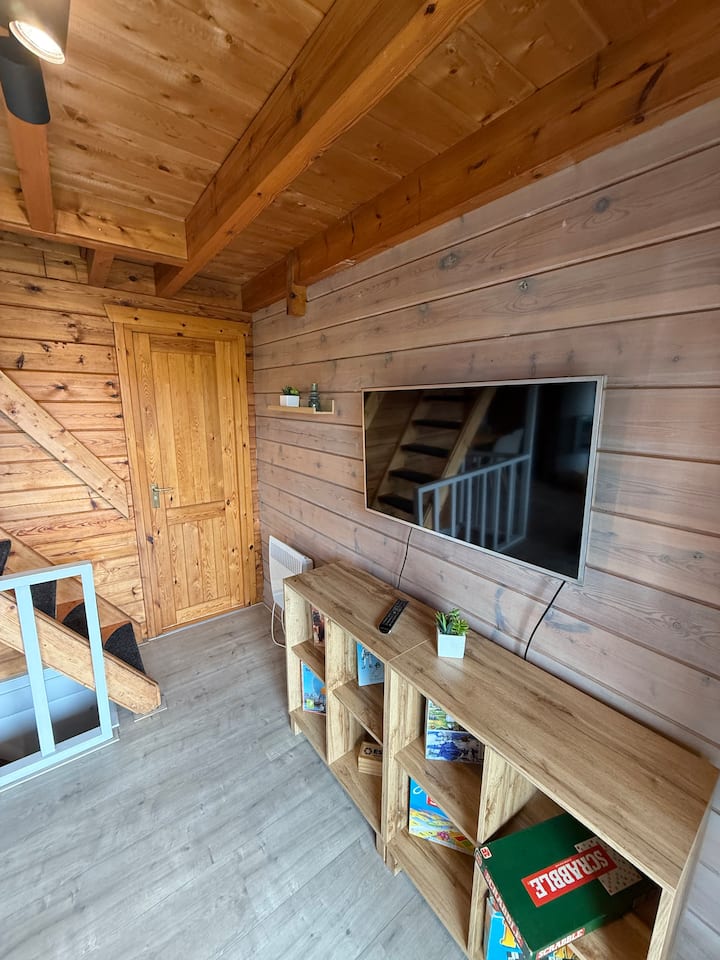 Chalet Cozy Pour 6 Personnes Avec Feu De Bois - Manhay