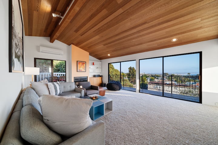 Casual La Jolla Gem , Views & Space For 10 - Mission Bay, CA