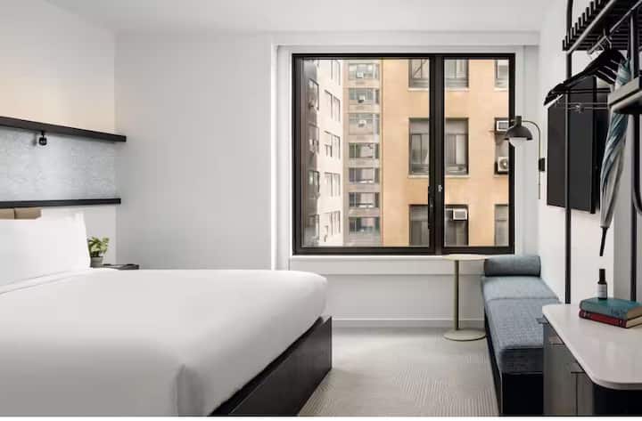 Arlo Midtown - King Room With Ada Features - Manhattan, NY