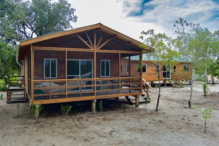 Canal Retreat With Pool, Dock & Kayaks. Maya Beach - Belize
