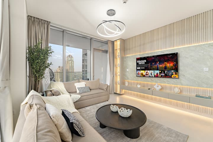 Luxe 2br W/ Marina Views | Gaming & Music Room - Dubai