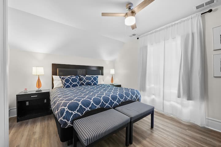 Mexicantown Detroit 2br | Sleeps 7 + Wifi - Detroit, MI