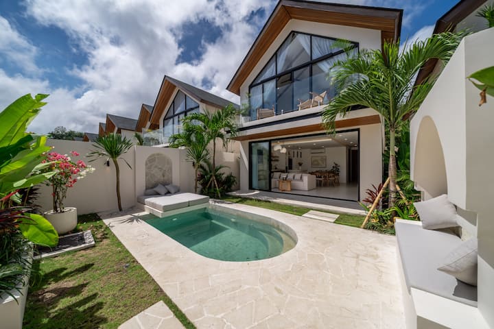 Spacious 3br Villa With Pool, Steps From The Beach - Australia