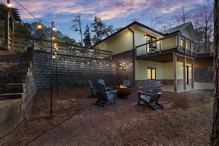 Lake House + Firepit + Game Room + Lakefront Cove - Alabama