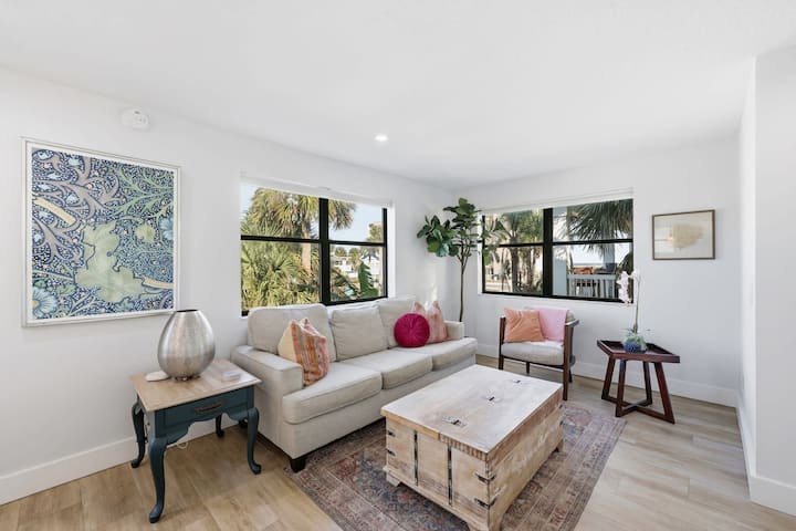 Flip Flops Retreat Ii - Jacksonville Beach, FL