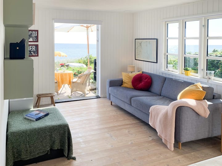 Beachfront House At Hølken Beach - Hou