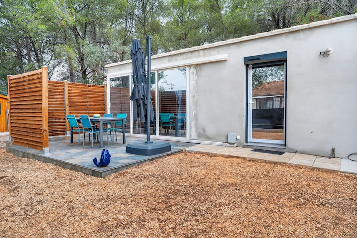 Cabanon Des Amandiers Avec Terrasse - Sanary-sur-Mer