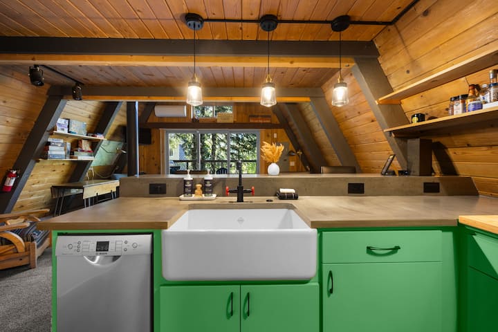 Bergstrasse Getaway - Cozy A-frame Sauna - Mount Hood, OR