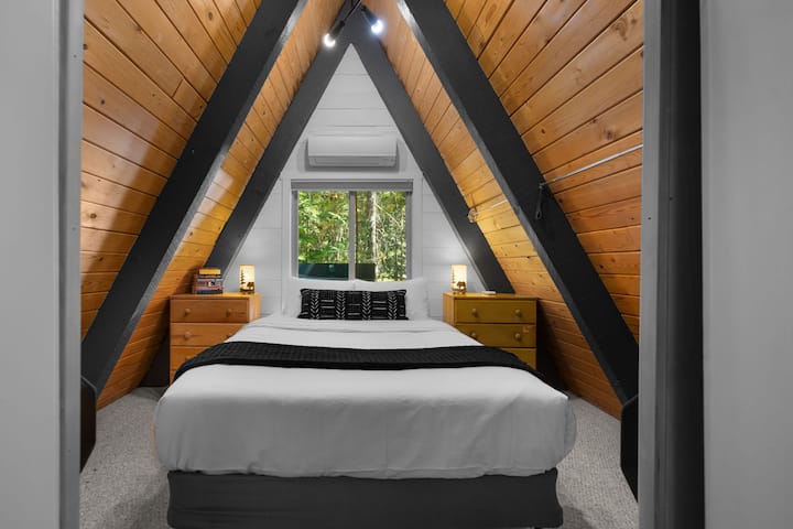 Bergstrasse Getaway - Cozy A-frame Sauna - Government Camp, OR