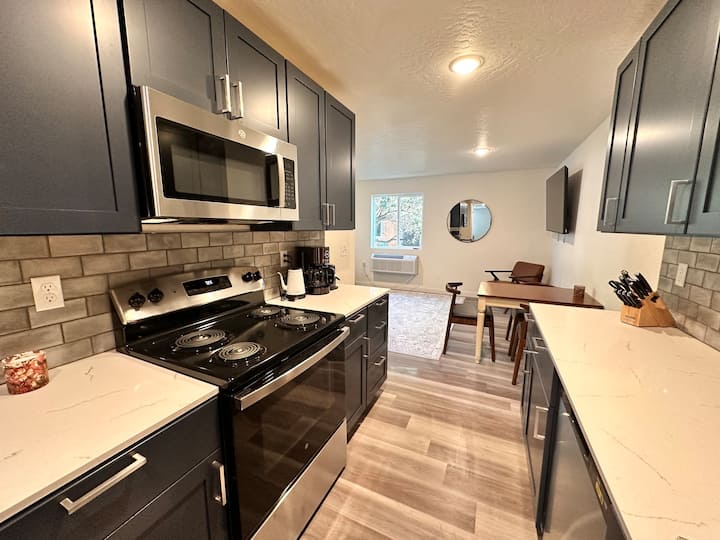 4th St. Flat 1 - Moscow, ID