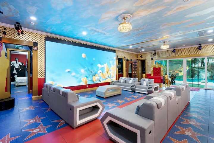 Fantasy Fortress - Davenport, FL