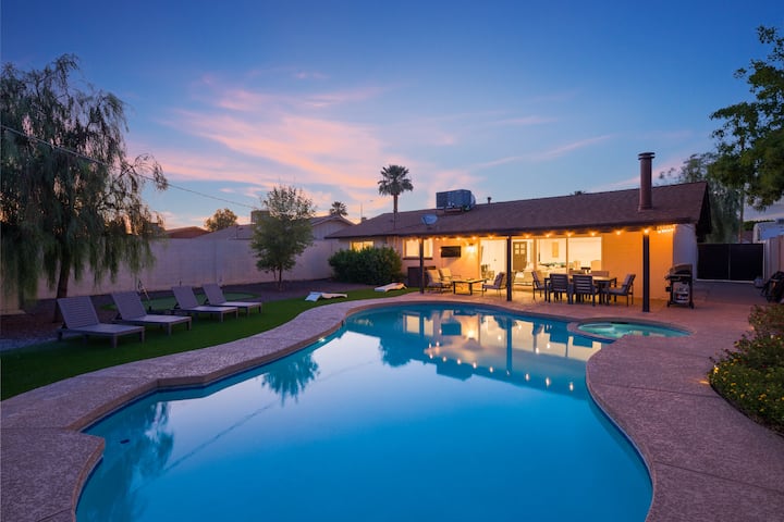 Sunkiss - Mins 2 Old Town - Pool & Spa- Mini Golf - Paradise Valley, AZ
