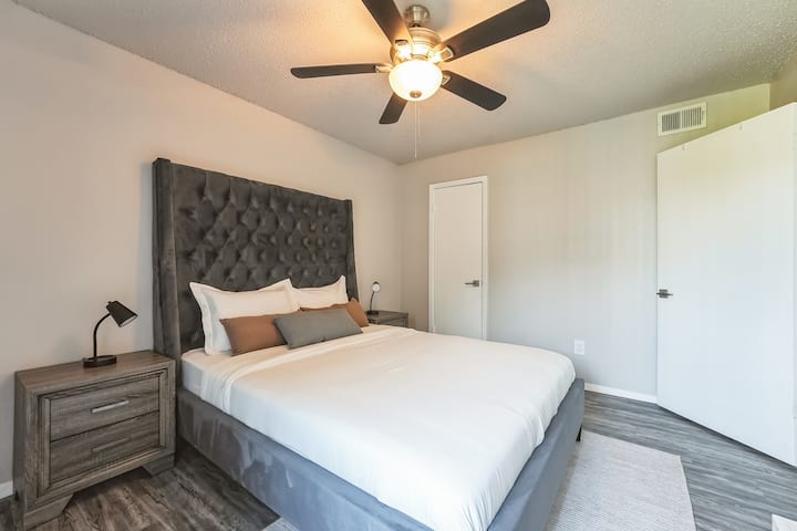The Landry 288 | Spacious And Cozy 2 Bedroom 1bth - Arlington, TX