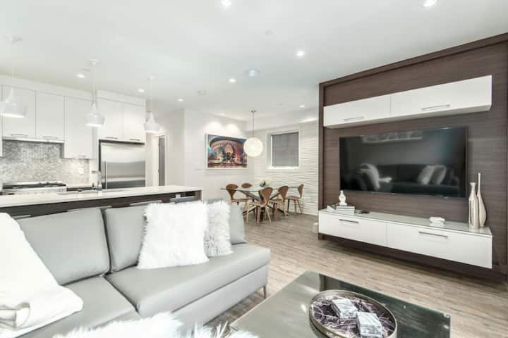 Kitsilano Retreat: Private 3-bed W/ Parking & Bbq - Vancouver