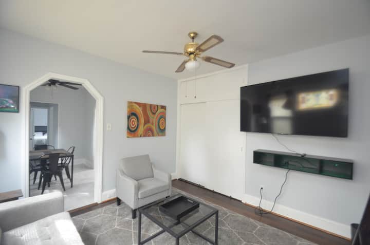 Cozy King Bed, Parking, Laundry, Bbq, Ru, Rwj - Highland Park, NJ