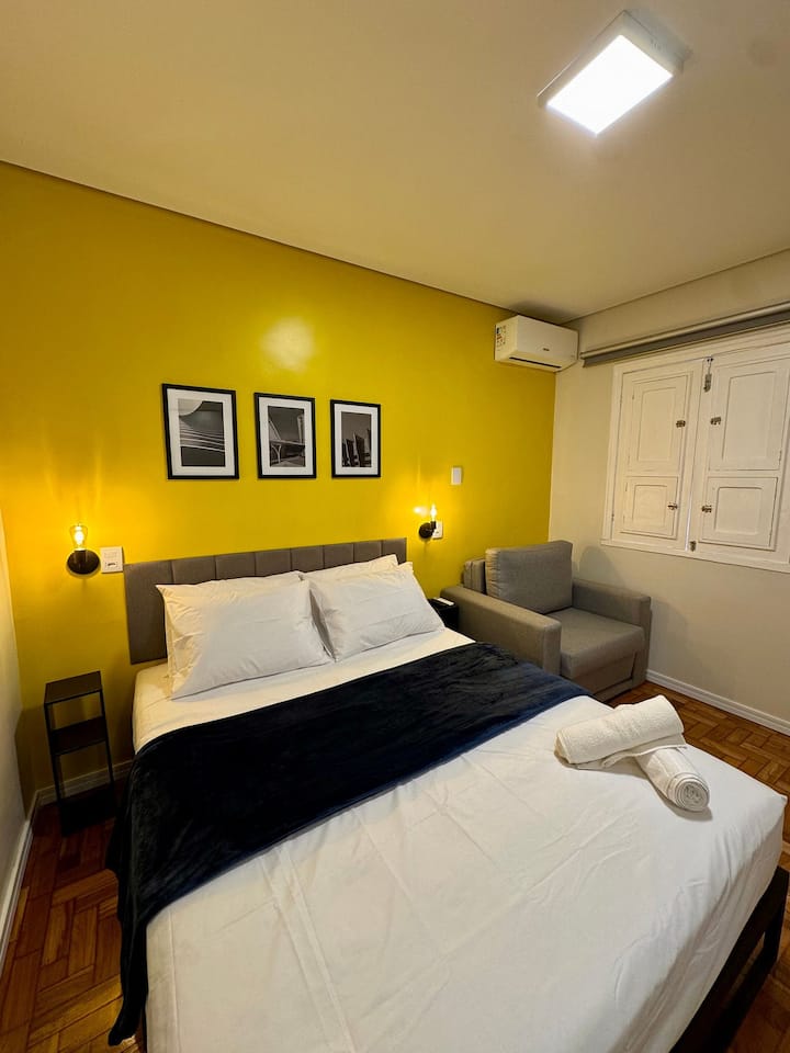 Flat Com Banheiro E Cozinha Próximo A Savassi - Belo Horizonte