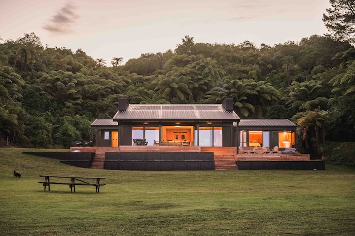 Lakefront Luxury At Okere Falls Lake Rotoiti - Rotorua